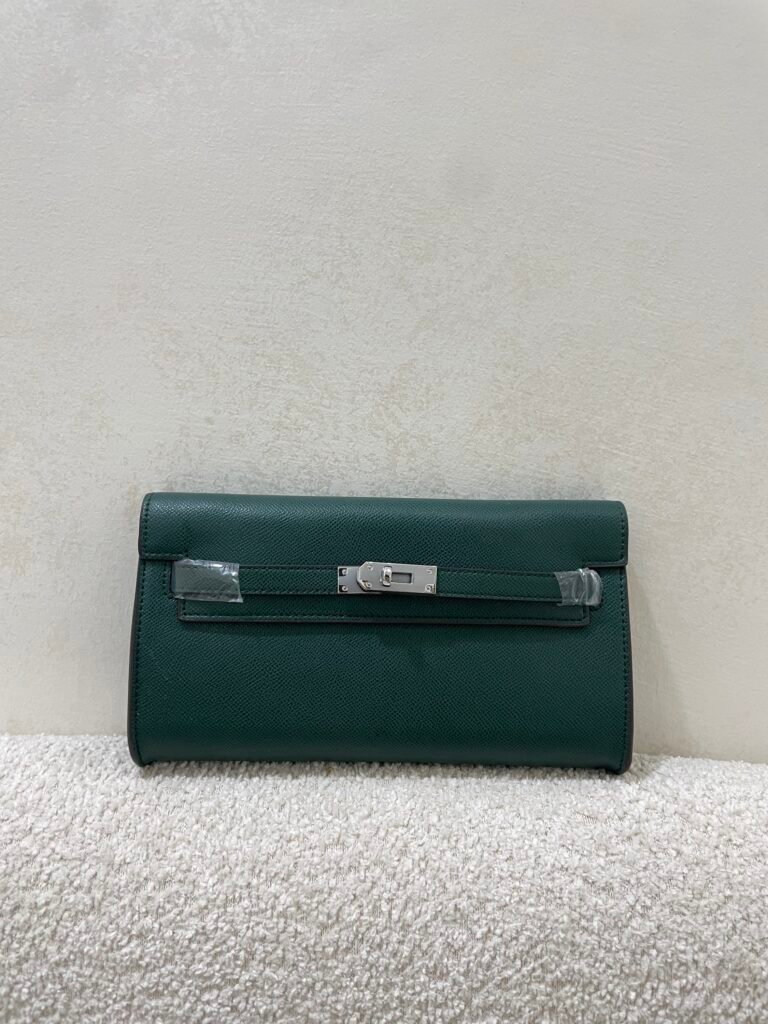 Green clutch 23 cm – shapicks.com